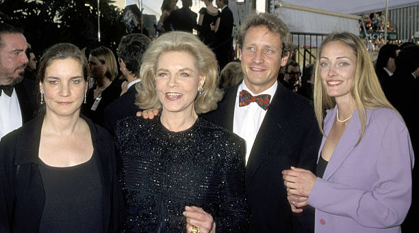 INTERESTING FACTS ABOUT LESLIE BOGART BIOGRAPHY - TodayTop24